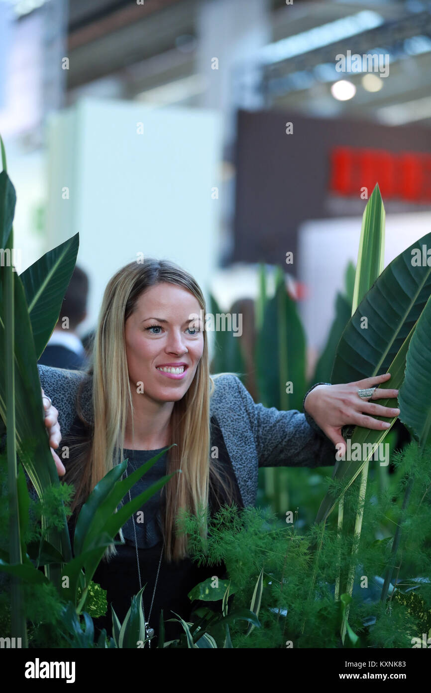 Frankfurt, Germany. 10th Jan, 2018. Laura Chaplin, granddaughter of ...