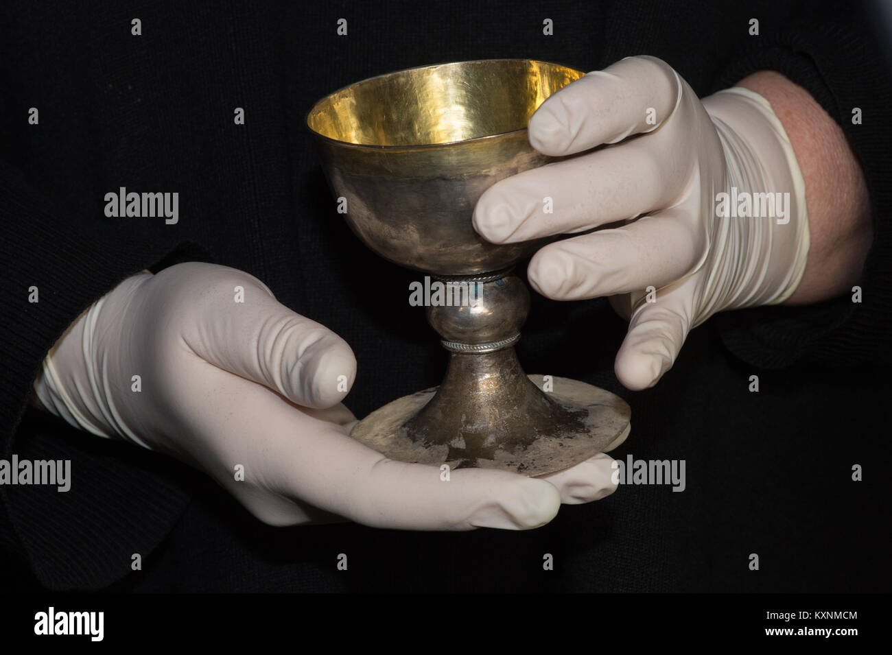 Conservator of monuments hi-res stock photography and images - Alamy