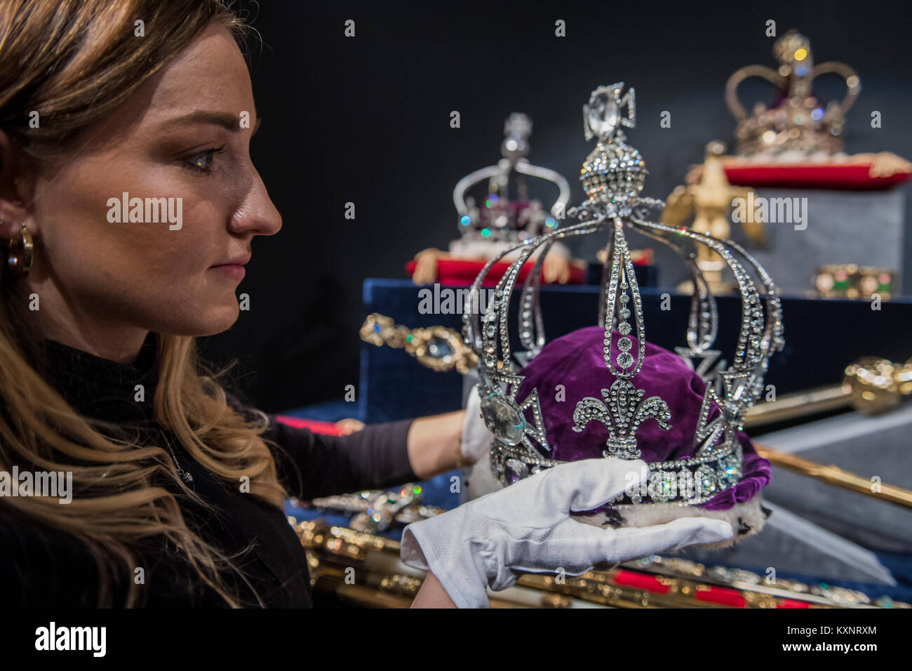 Replica crown hi-res stock photography and images - Alamy