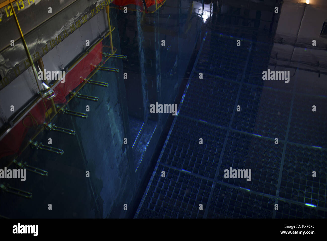 Spent nuclear fuel rods hi-res stock photography and images - Alamy