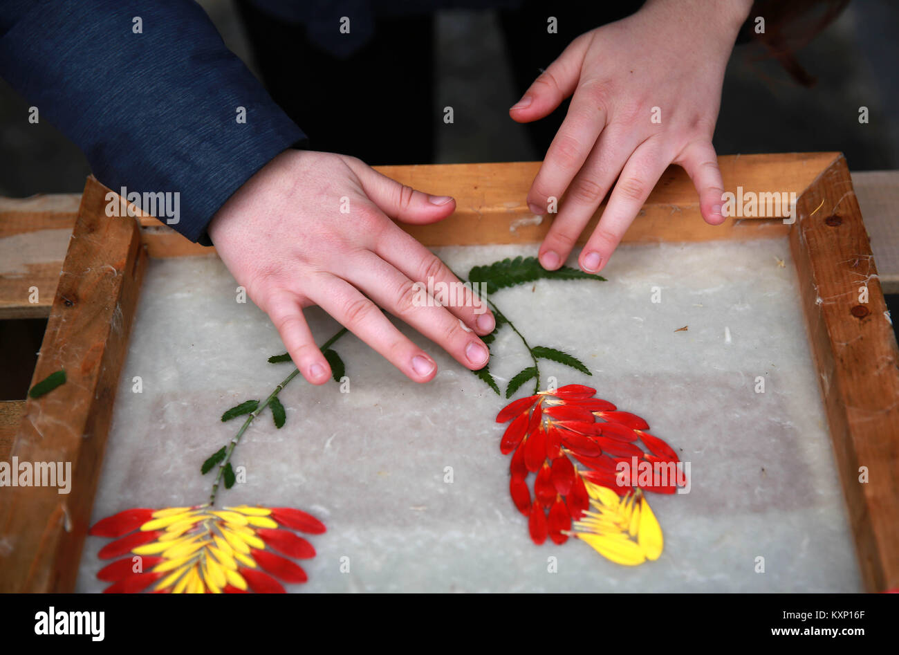 Ancient chinese paper making hi-res stock photography and images - Alamy