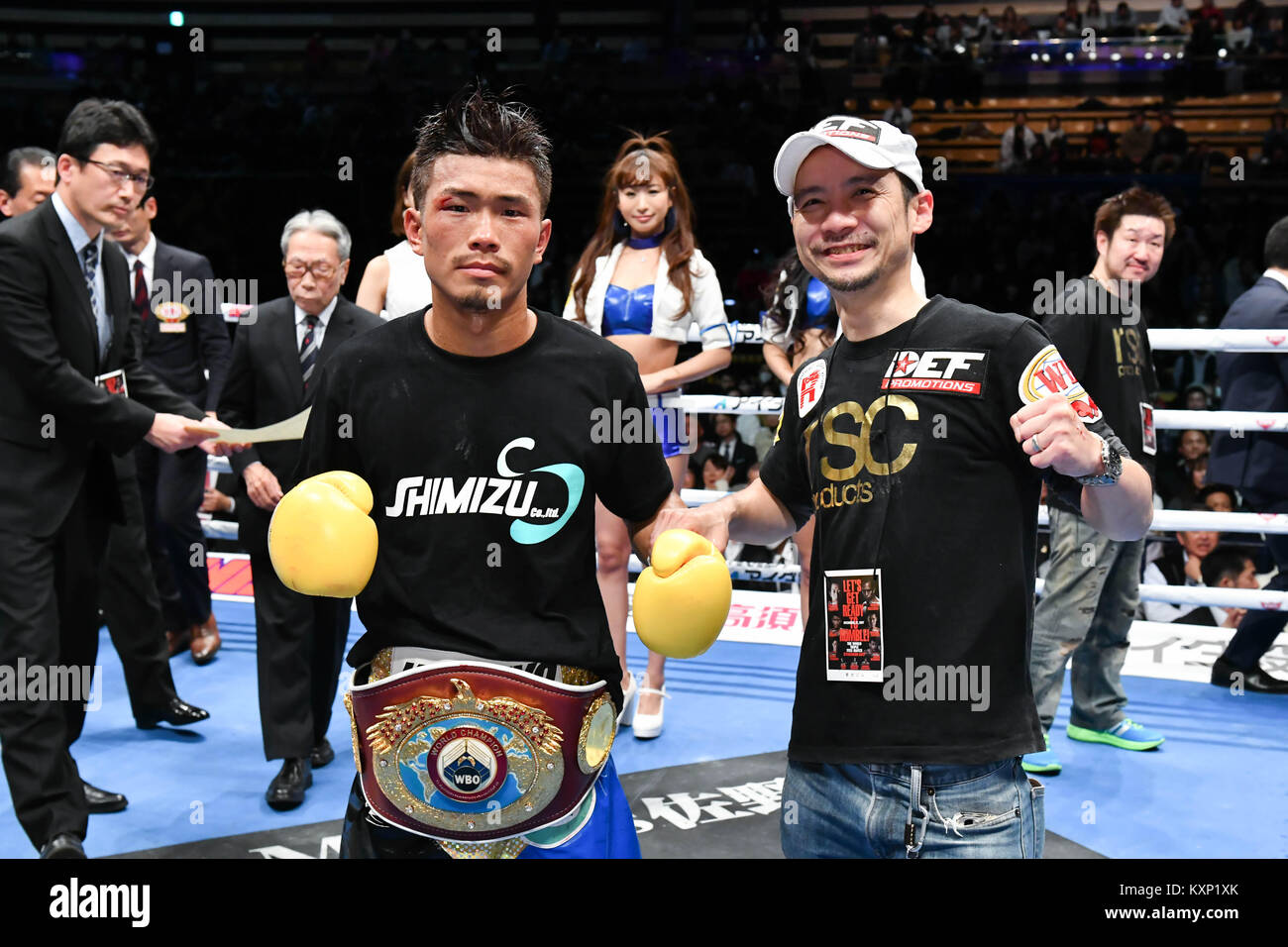 Tokyo, Japan. 31st Dec, 2017. (L-R) Sho Kimura (JPN), Masayuki Ariyoshi ...