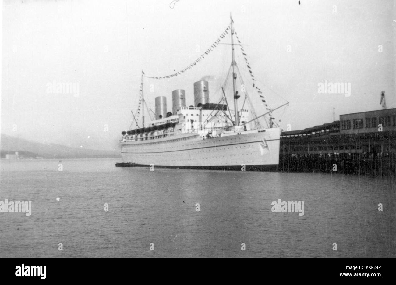 Cruise ships 1930s hi-res stock photography and images - Alamy