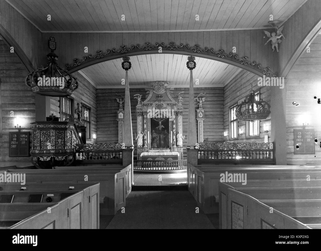 Altar altarpiece church interior Black and White Stock Photos & Images ...