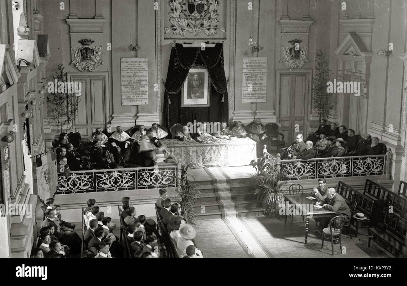 Penaflorida hi-res stock photography and images - Alamy