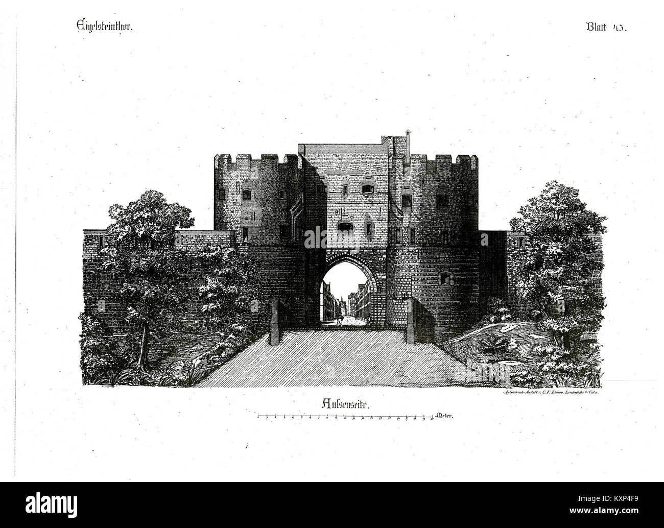 Medieval castle defense structures Cut Out Stock Images & Pictures - Alamy
