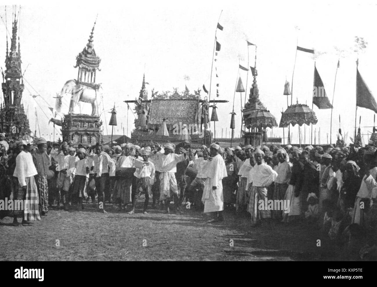 Myanmar funeral procession hi-res stock photography and images - Alamy