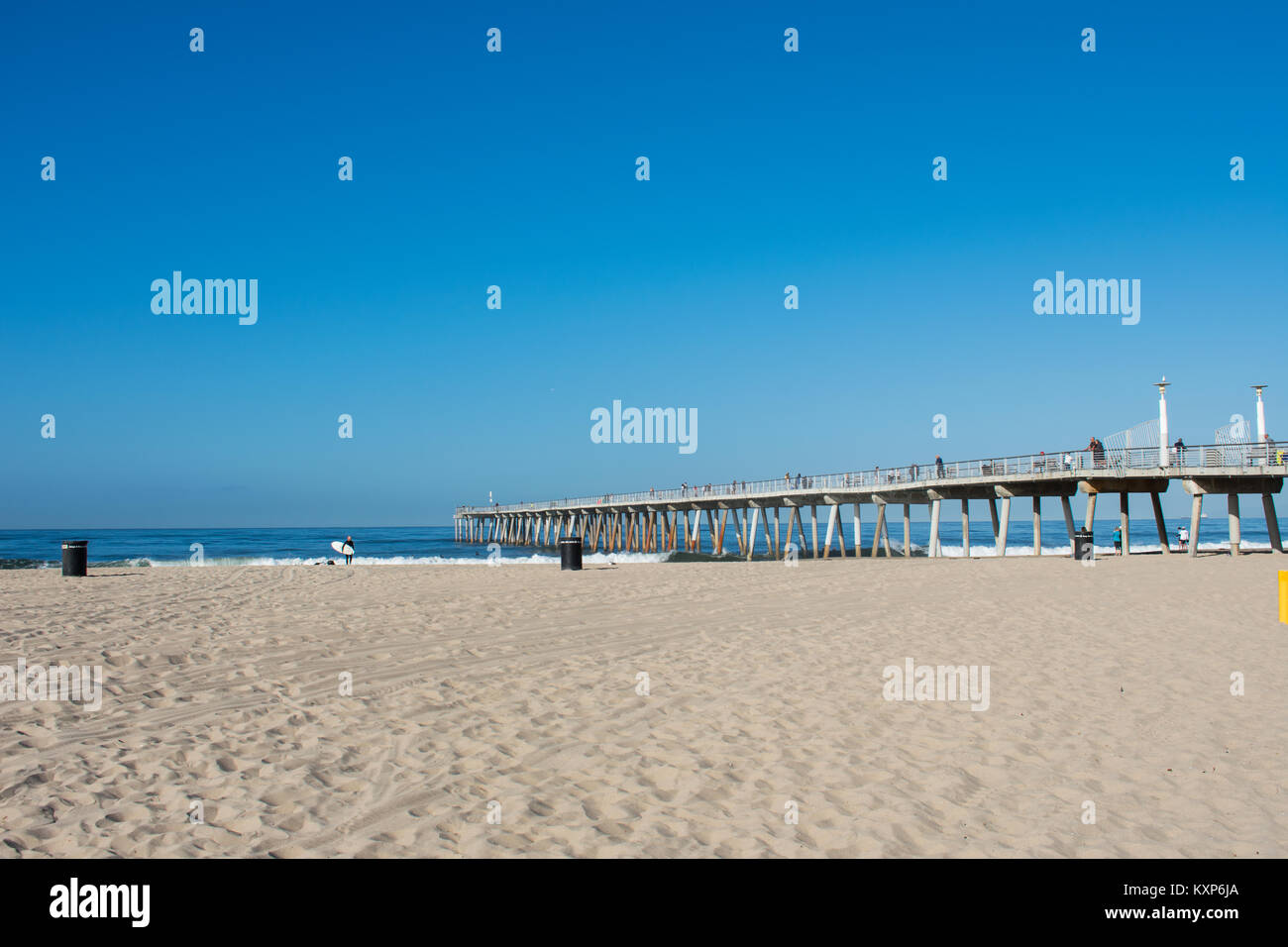 Pier 5 hi-res stock photography and images - Alamy
