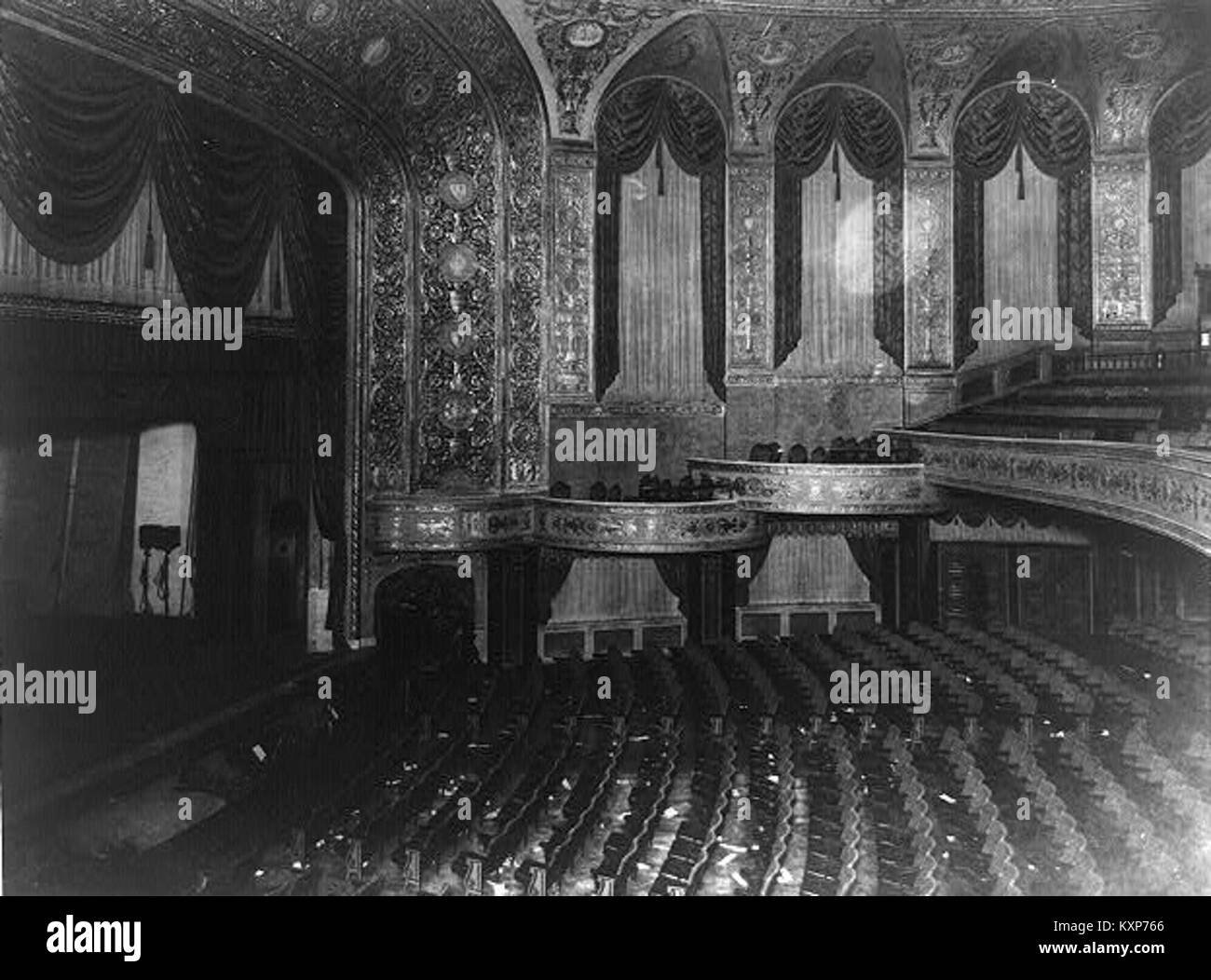 First movie theatre Black and White Stock Photos & Images - Alamy