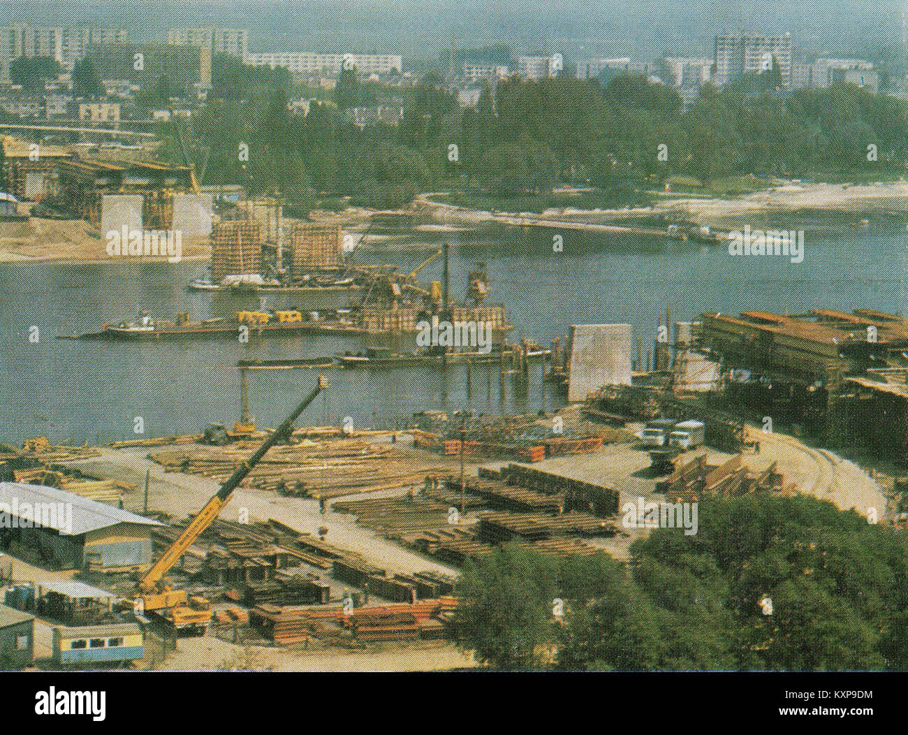 Poland warsaw bridge construction hi-res stock photography and images ...