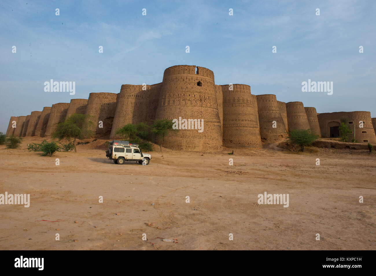 Derawar Fort, Pakistan Stock Photo - Alamy