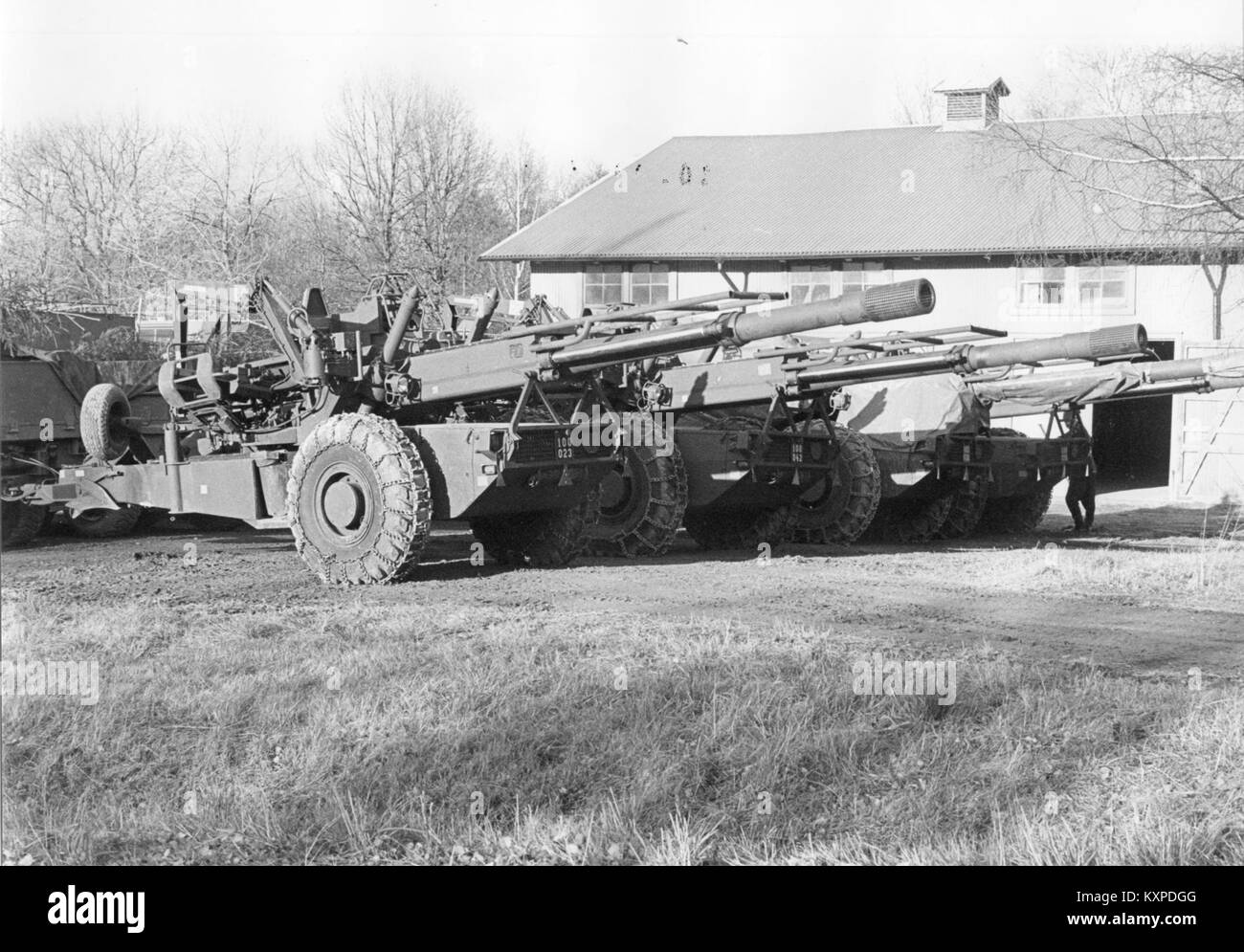 Bofors Field Howitzer 77 Artillery Regiment of Småland (A 6) 1978-1982 ...