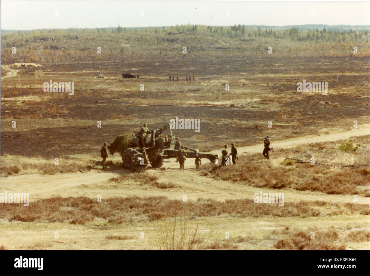Bofors Field Howitzer 77 Artillery Regiment of Småland (A 6) 1978-1982 ...
