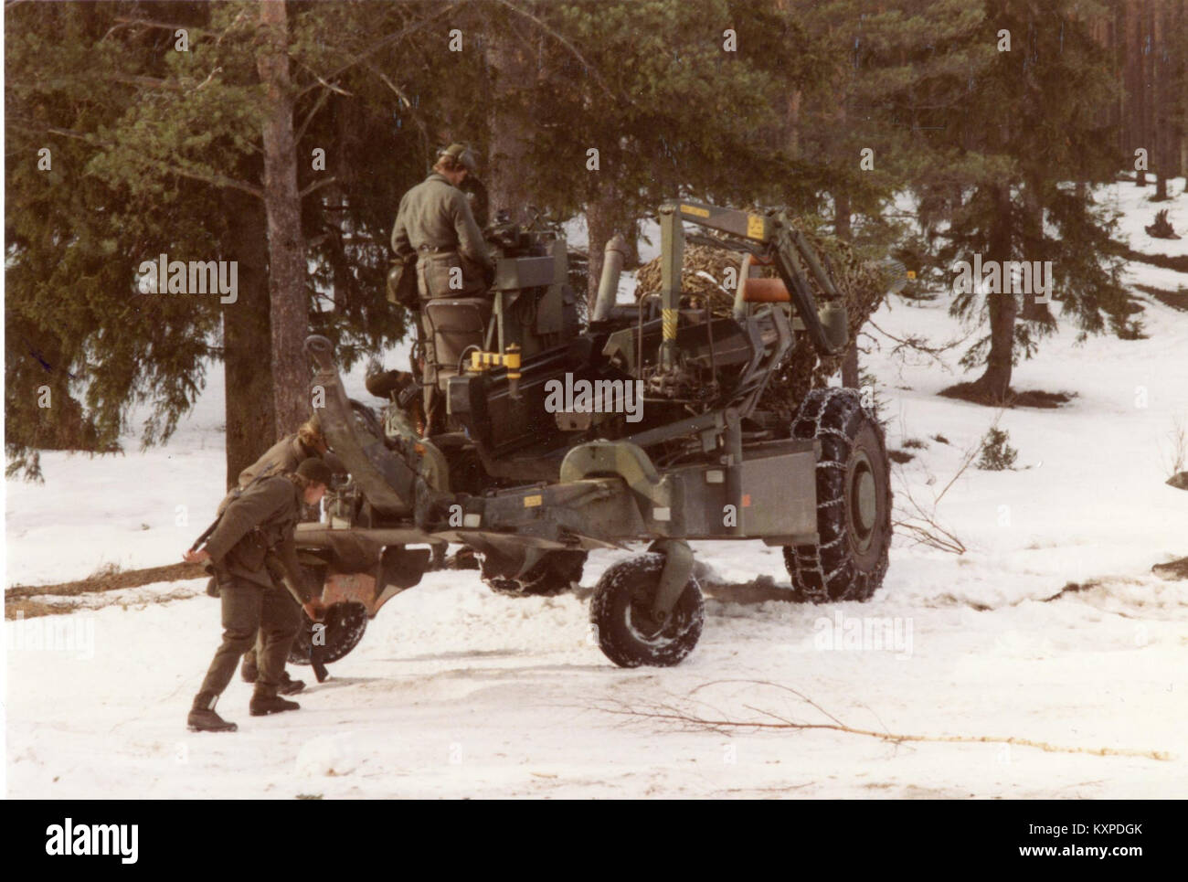 The Bofors Field Howitzer 77 was operated by the Småland Artillery ...