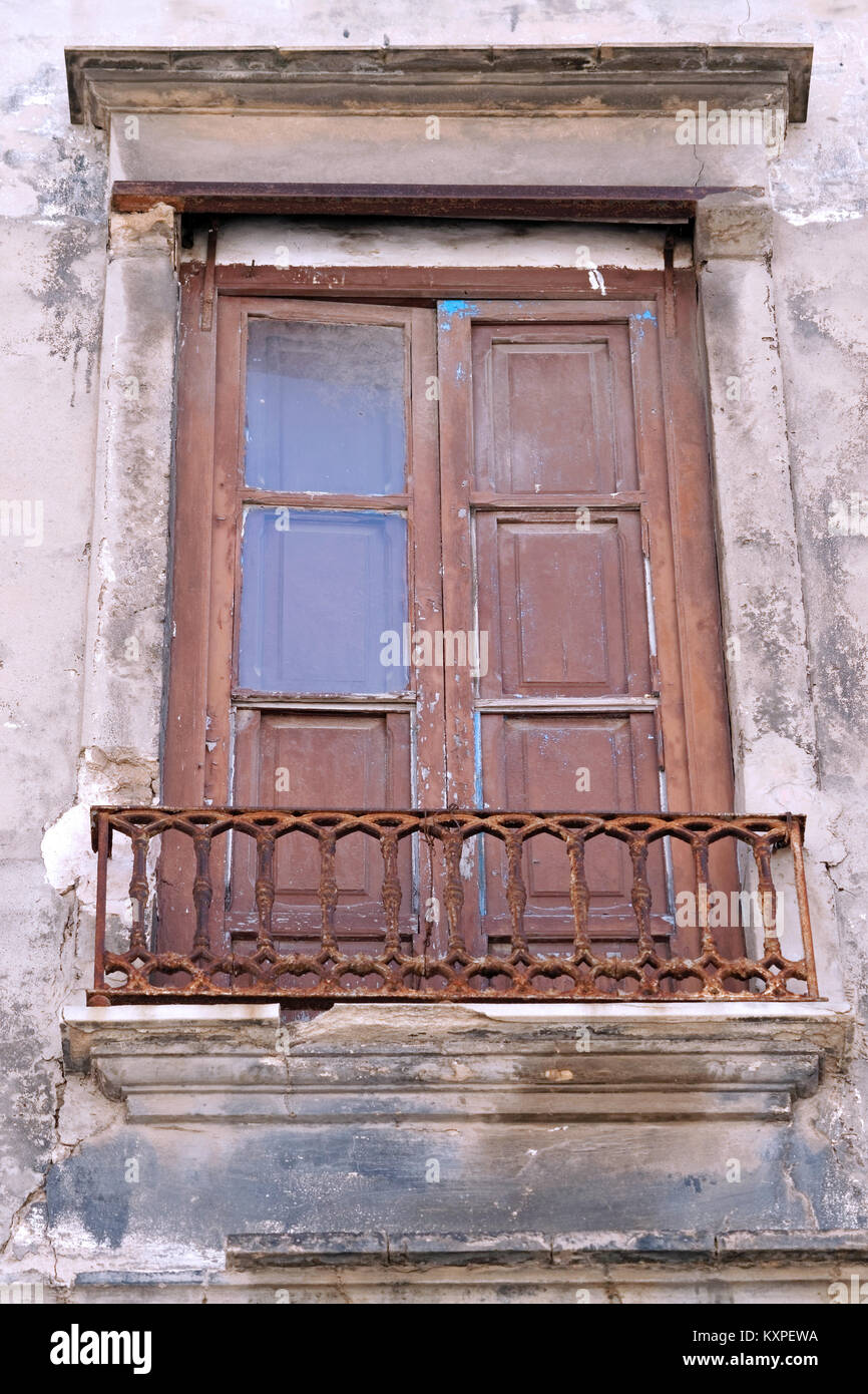 Abandoned building facade, window detail Stock Photo - Alamy