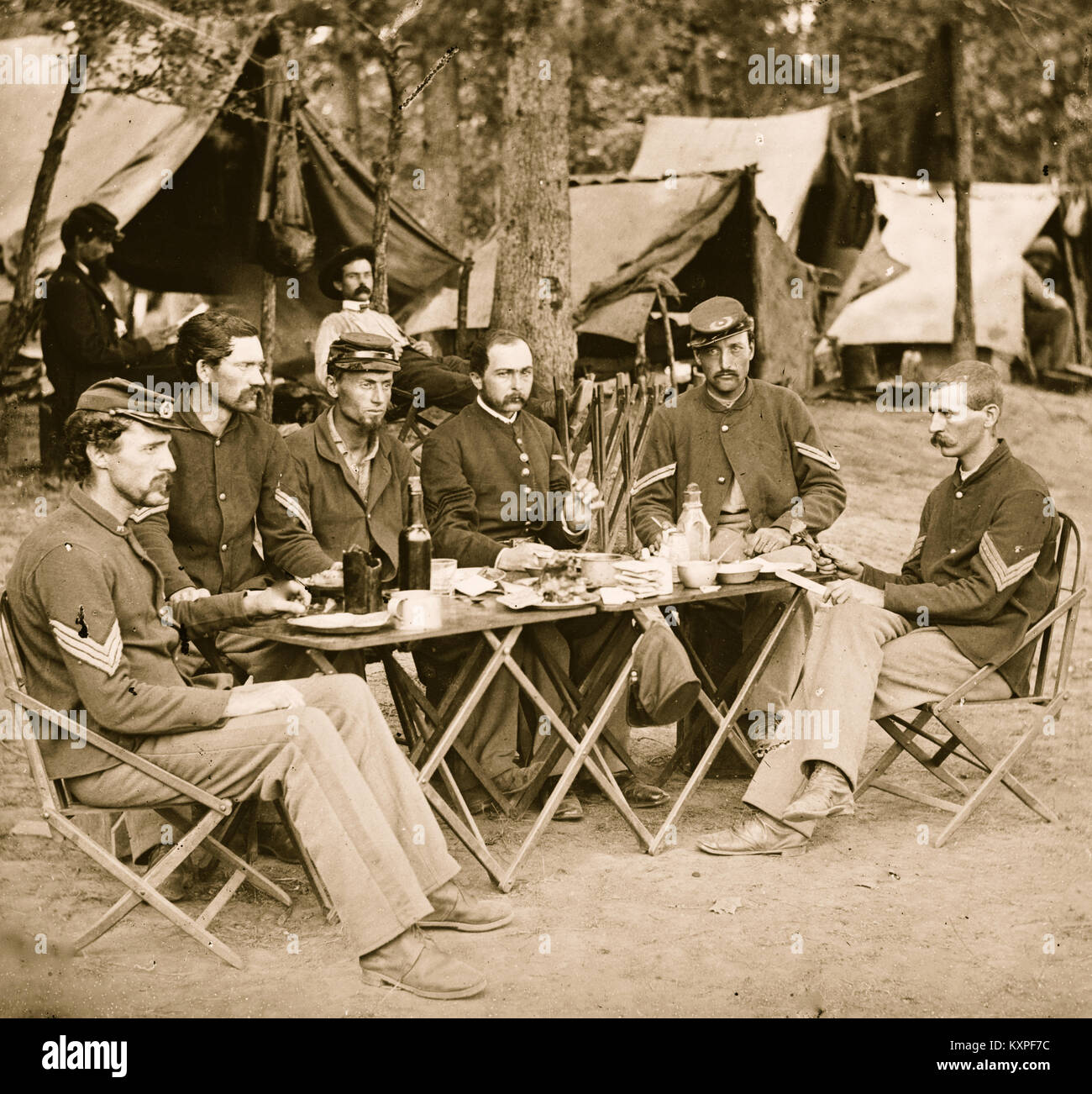 Civil war officers mess hi-res stock photography and images - Alamy