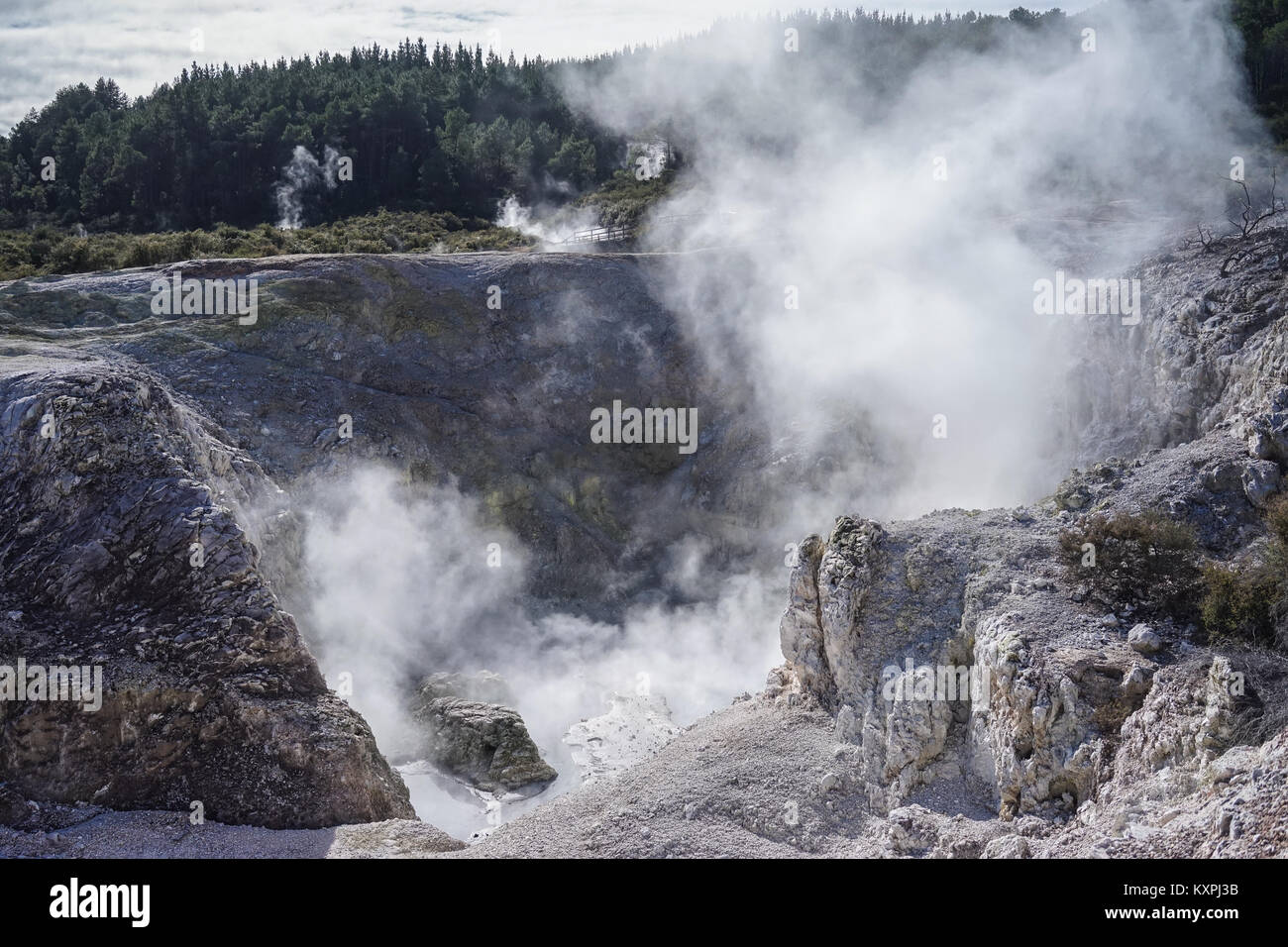 Taupo Eruption Stock Photos & Taupo Eruption Stock Images - Alamy