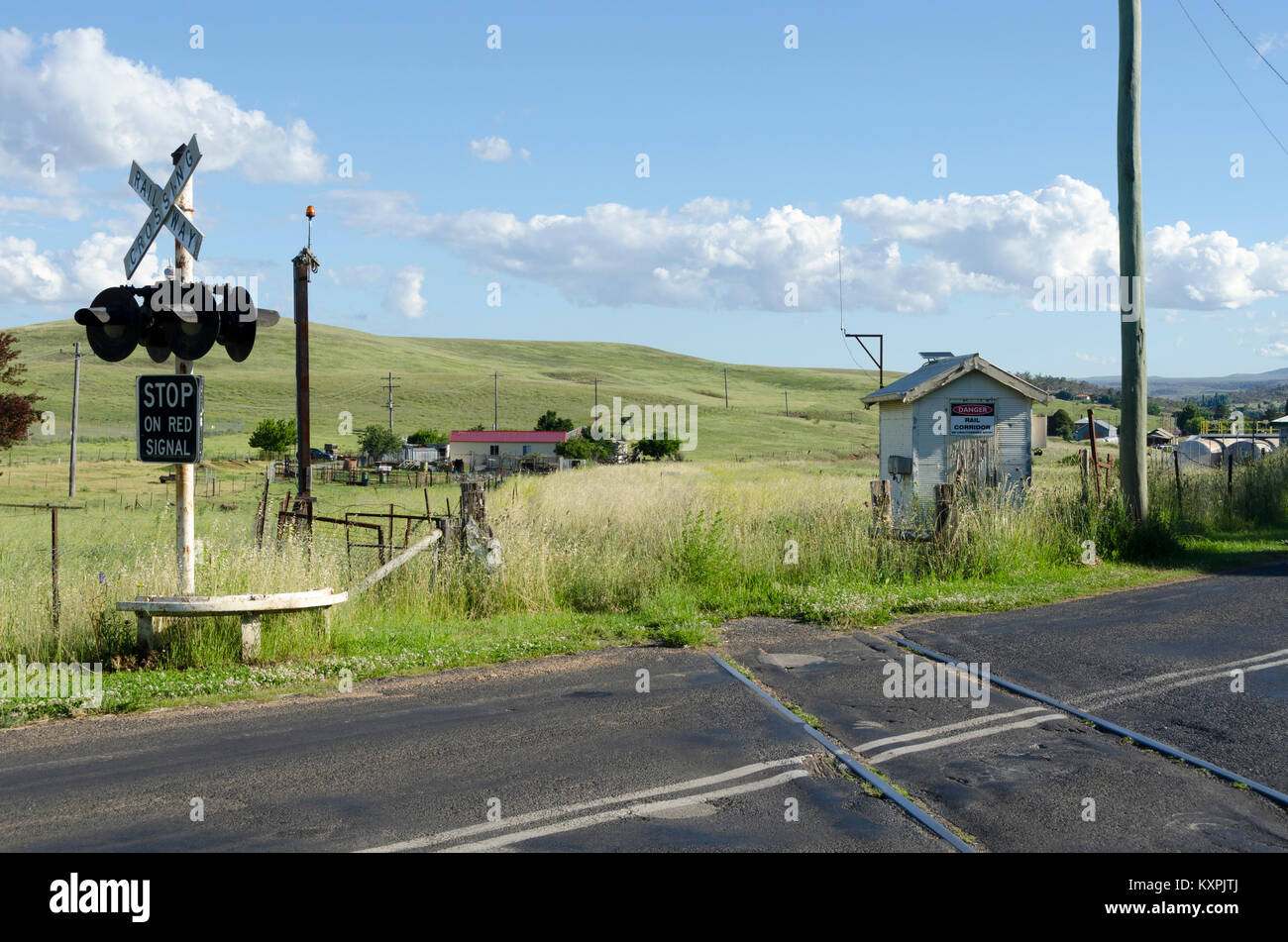 Railway crossing australia hi-res stock photography and images - Alamy