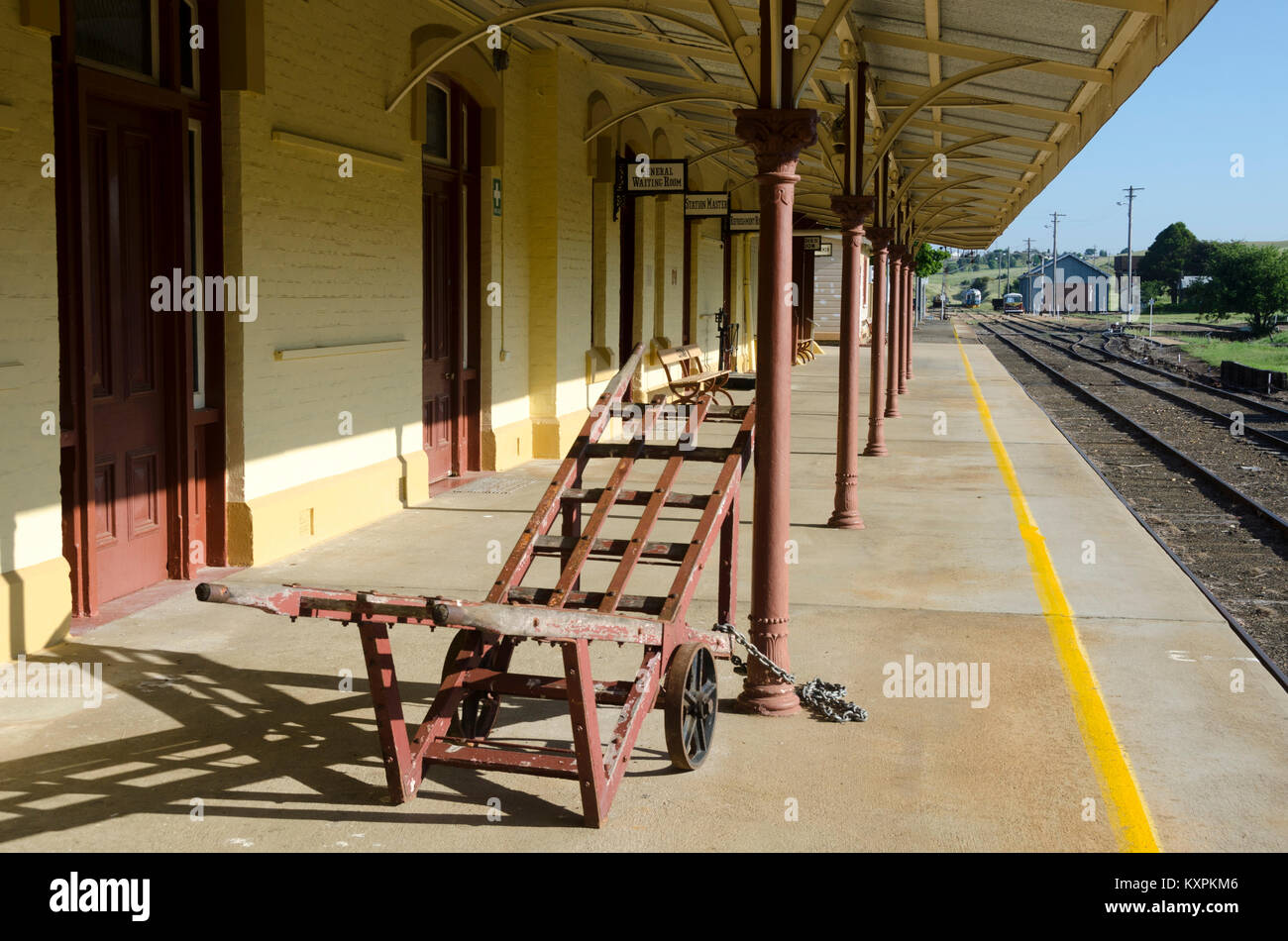 Cooma railway hi-res stock photography and images - Alamy