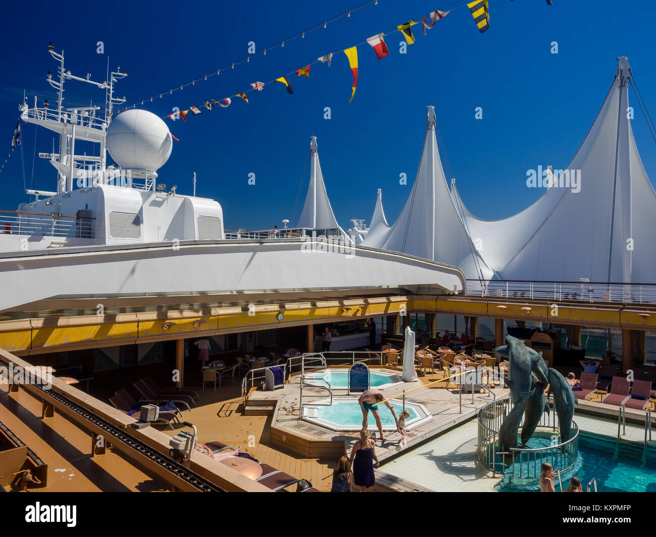 Canadian pacific ocean liner hi-res stock photography and images - Alamy