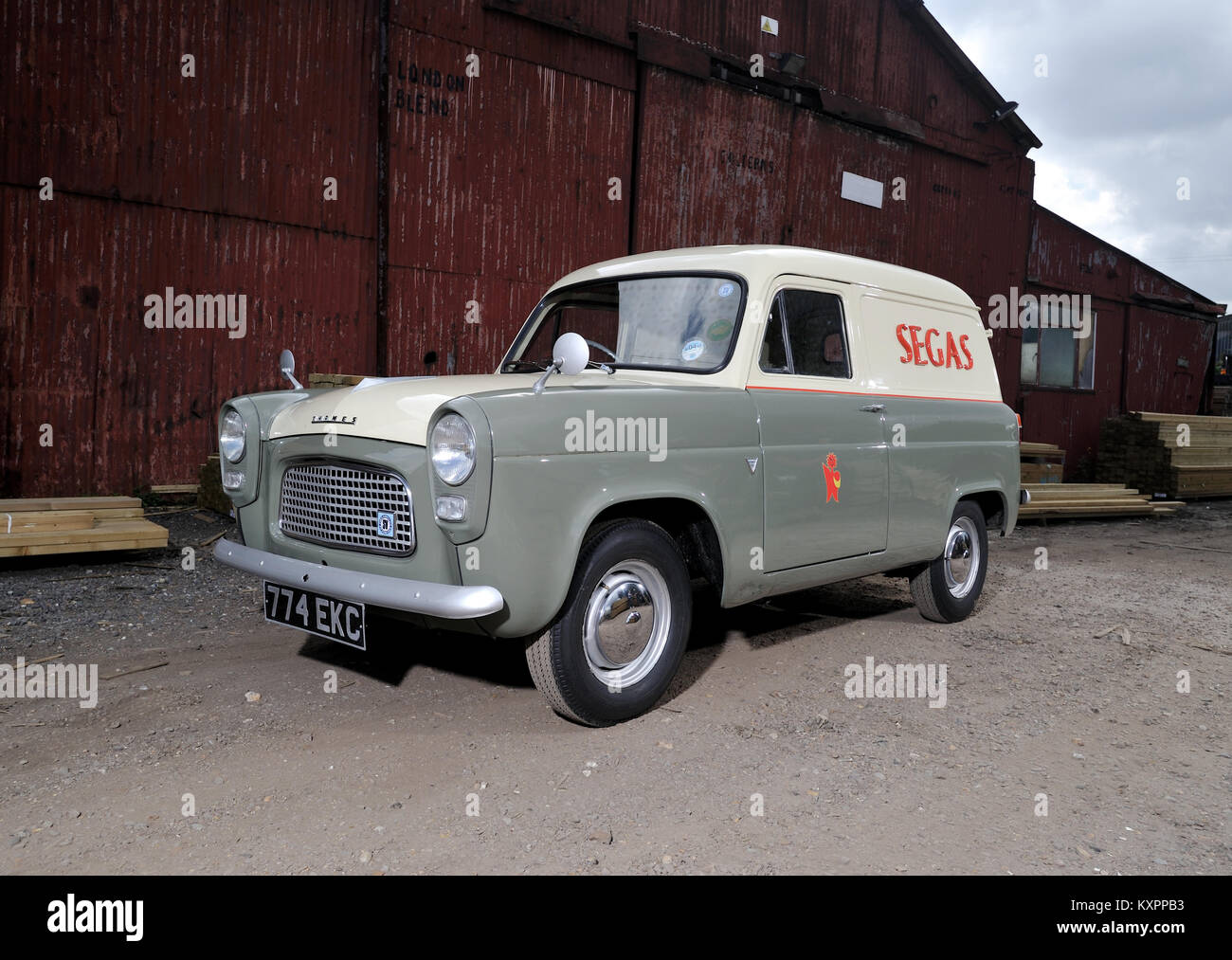 Ford Thames Truck High Resolution Stock Photography and Images - Alamy