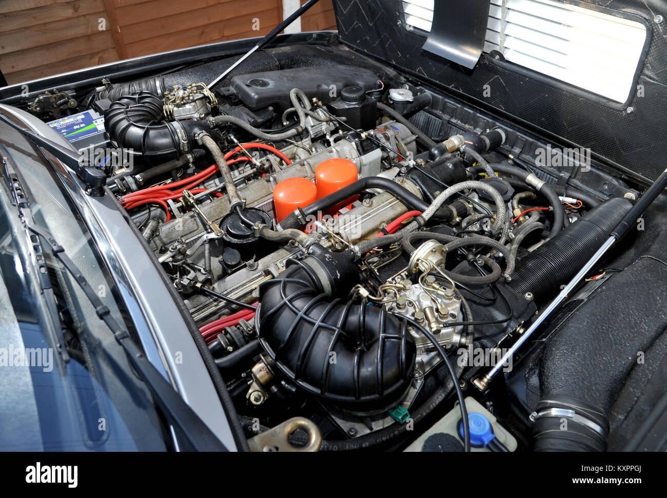 1987 Ferrari 412 Italian super car Stock Photo - Alamy