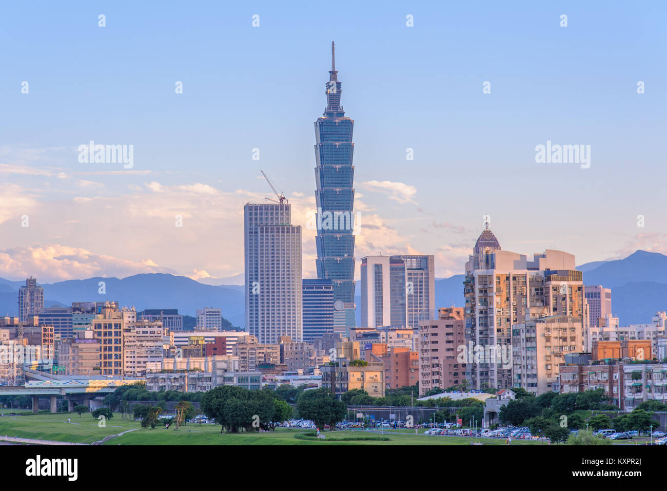 skyline of the taipei city by the river Stock Photo - Alamy