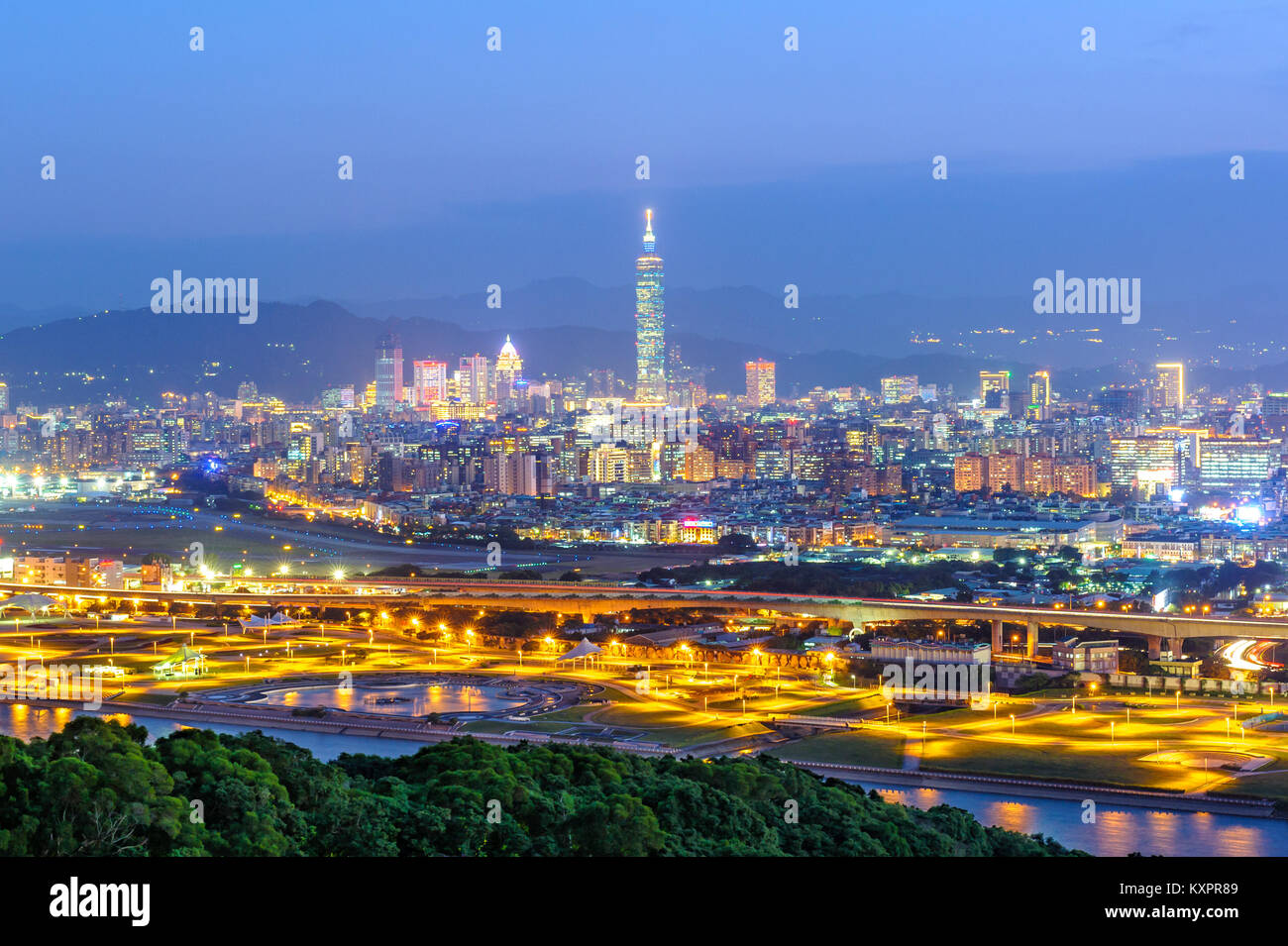 Panoramic view of Taipei City Stock Photo - Alamy