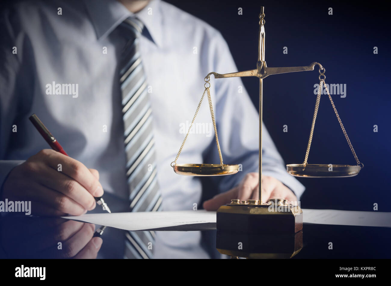 Male scales hi-res stock photography and images - Alamy