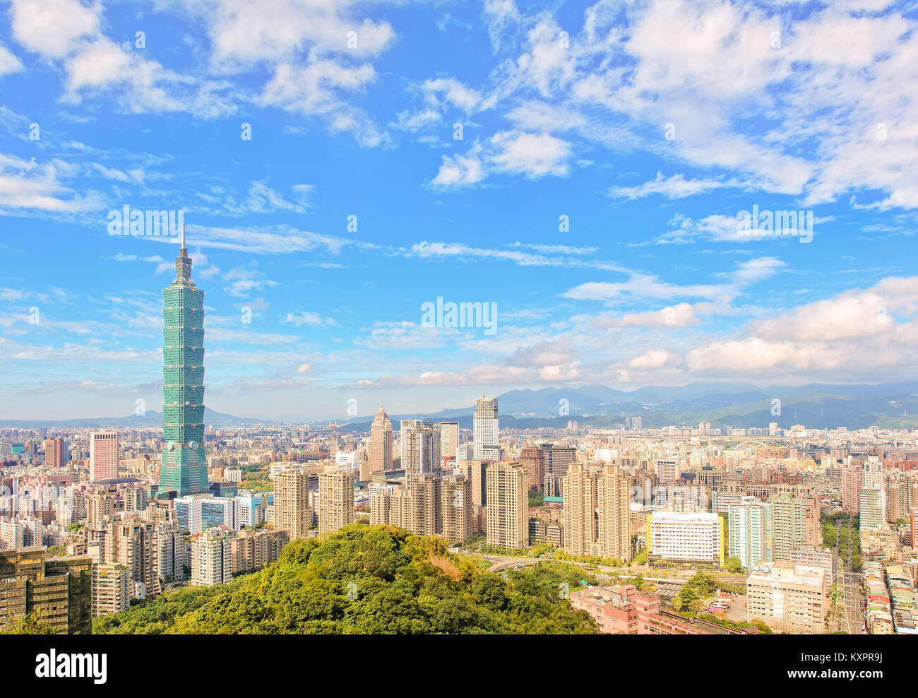Asia taiwan taipei district view hi-res stock photography and images ...