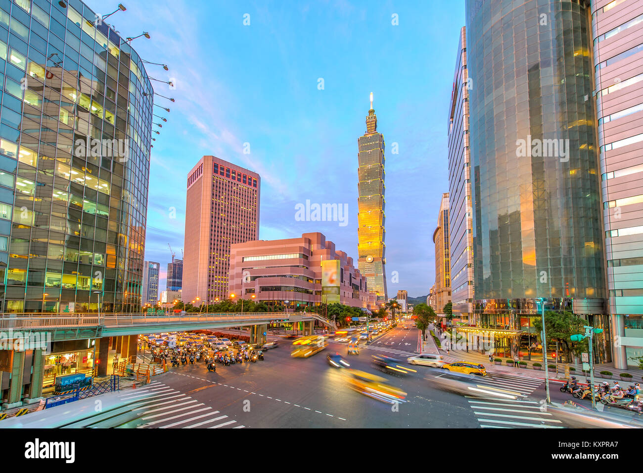 Taipei 101 construction hi-res stock photography and images - Alamy