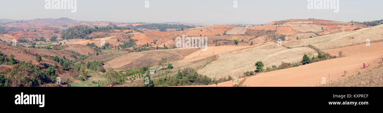 Wide fields in the highlands of Myanmar Stock Photo - Alamy