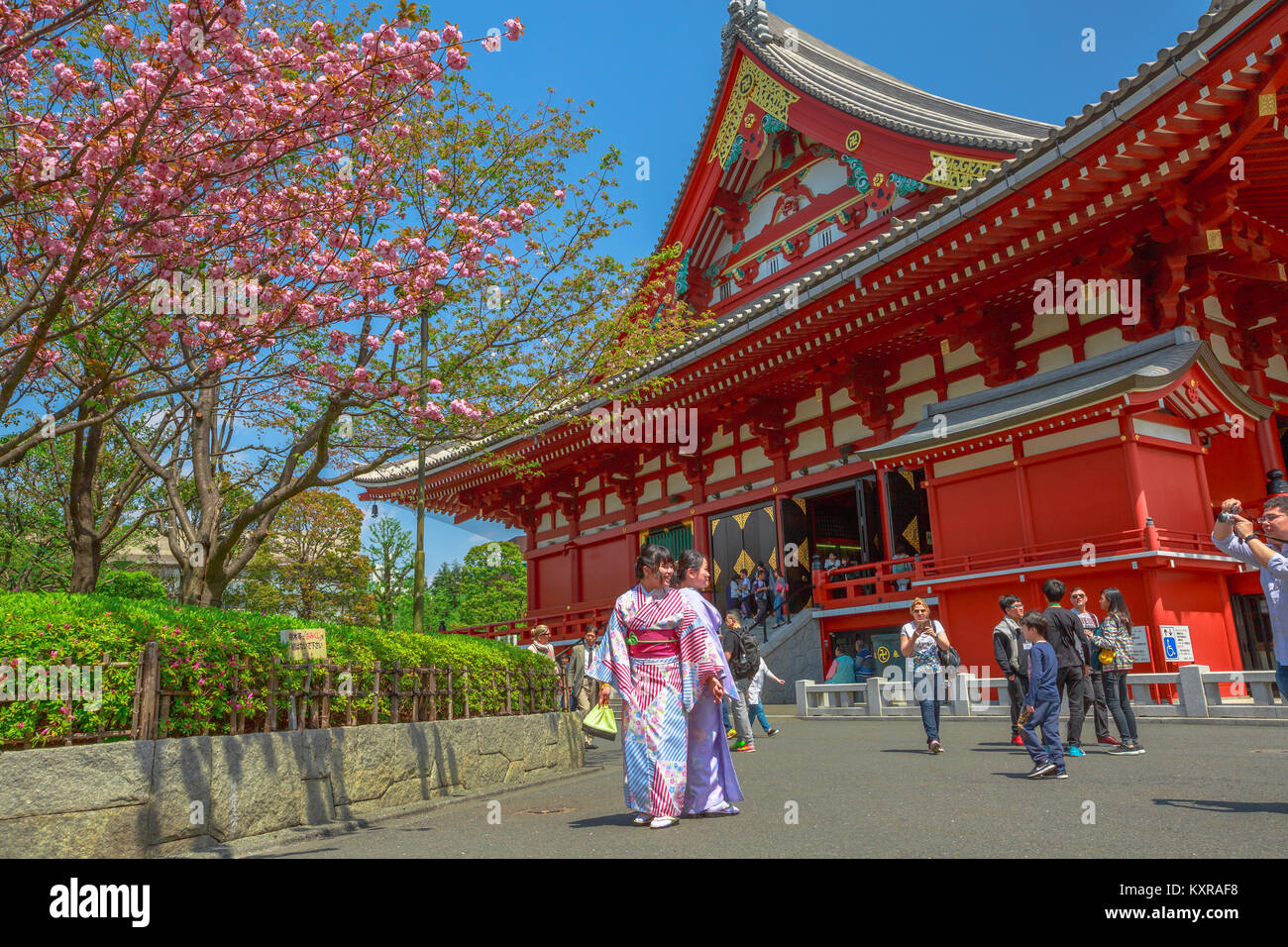 Statue sensoji asakusa kannon hi-res stock photography and images - Alamy