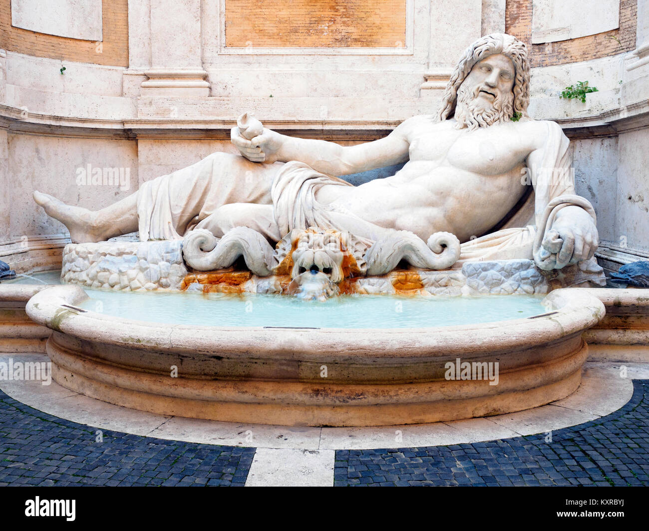 Roman god mars statue hi-res stock photography and images - Alamy