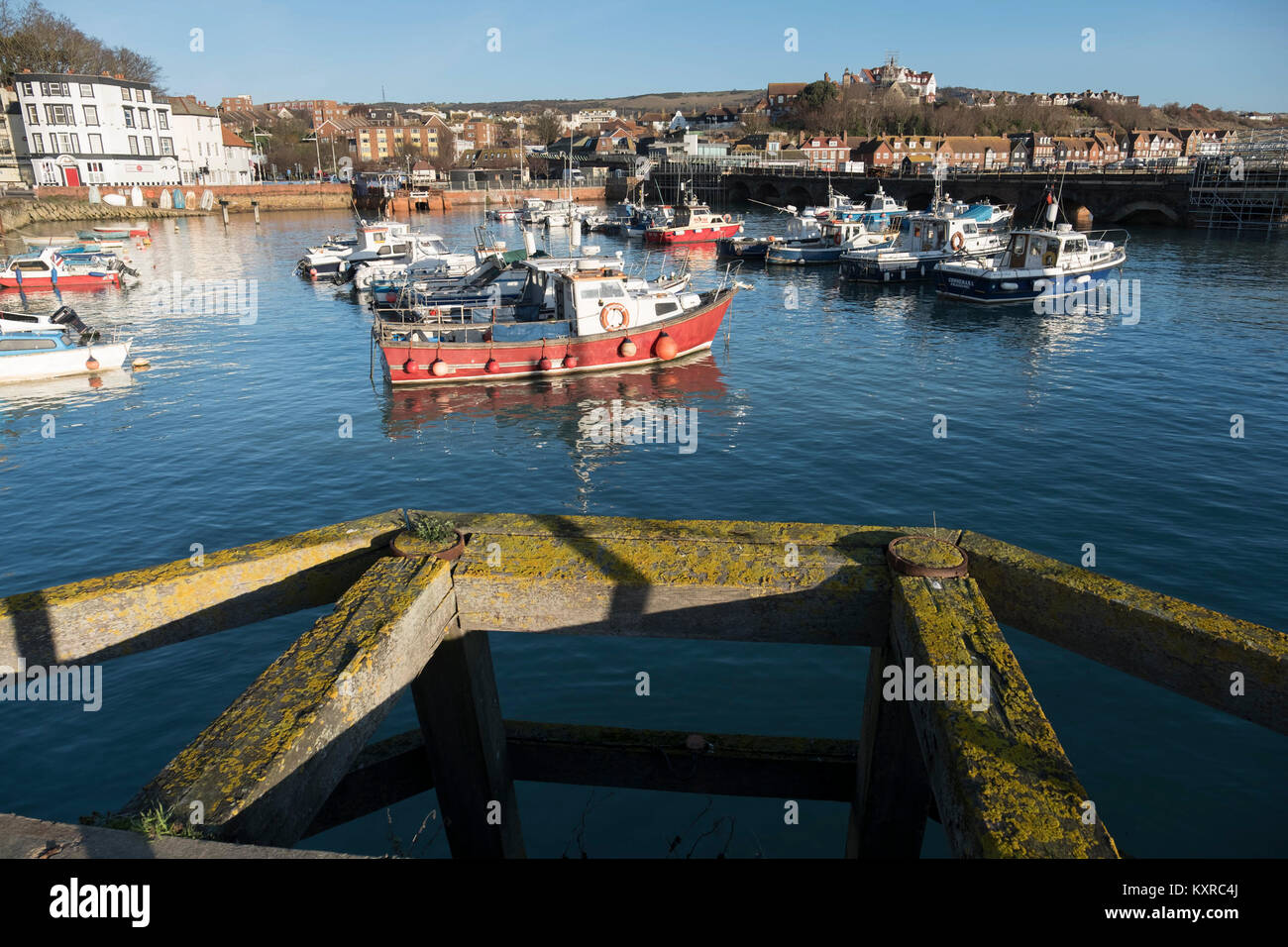 Folkestone channel hi-res stock photography and images - Alamy