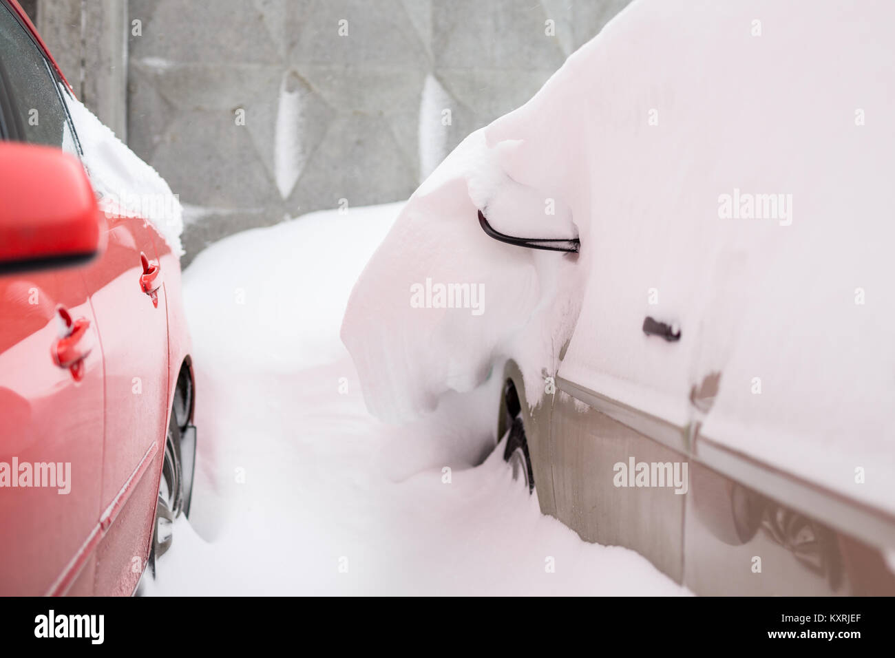 Aftermath of snowfall hi-res stock photography and images - Alamy