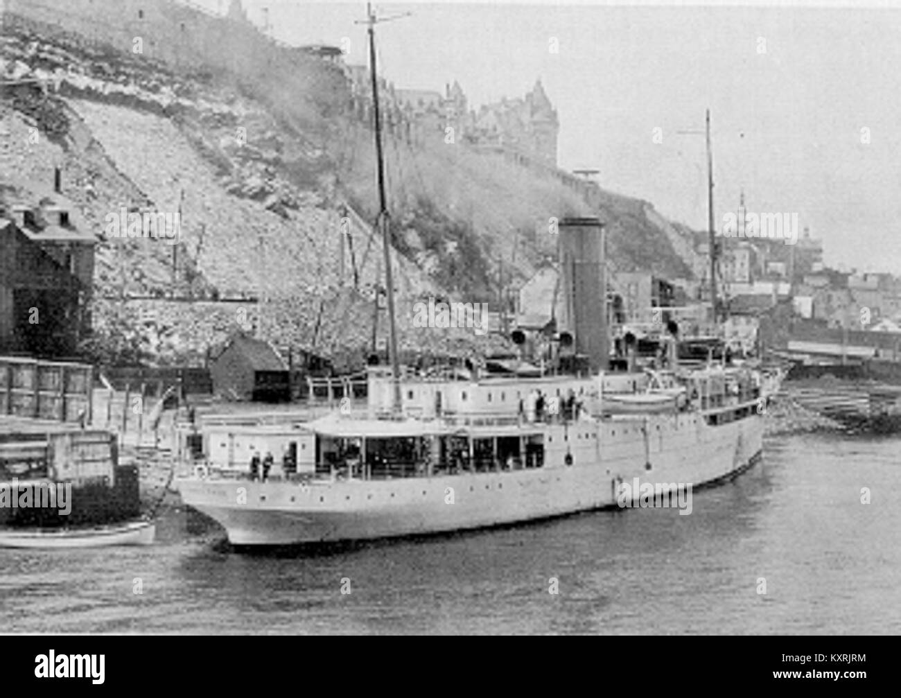 Grey ship hi-res stock photography and images - Alamy