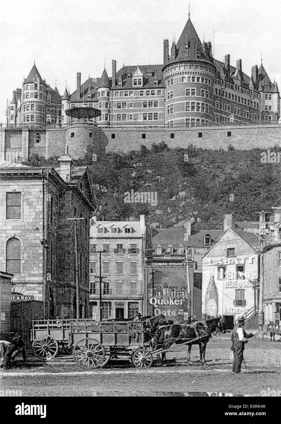 A historical photograph of the Château Frontenac in Quebec around 1900 ...