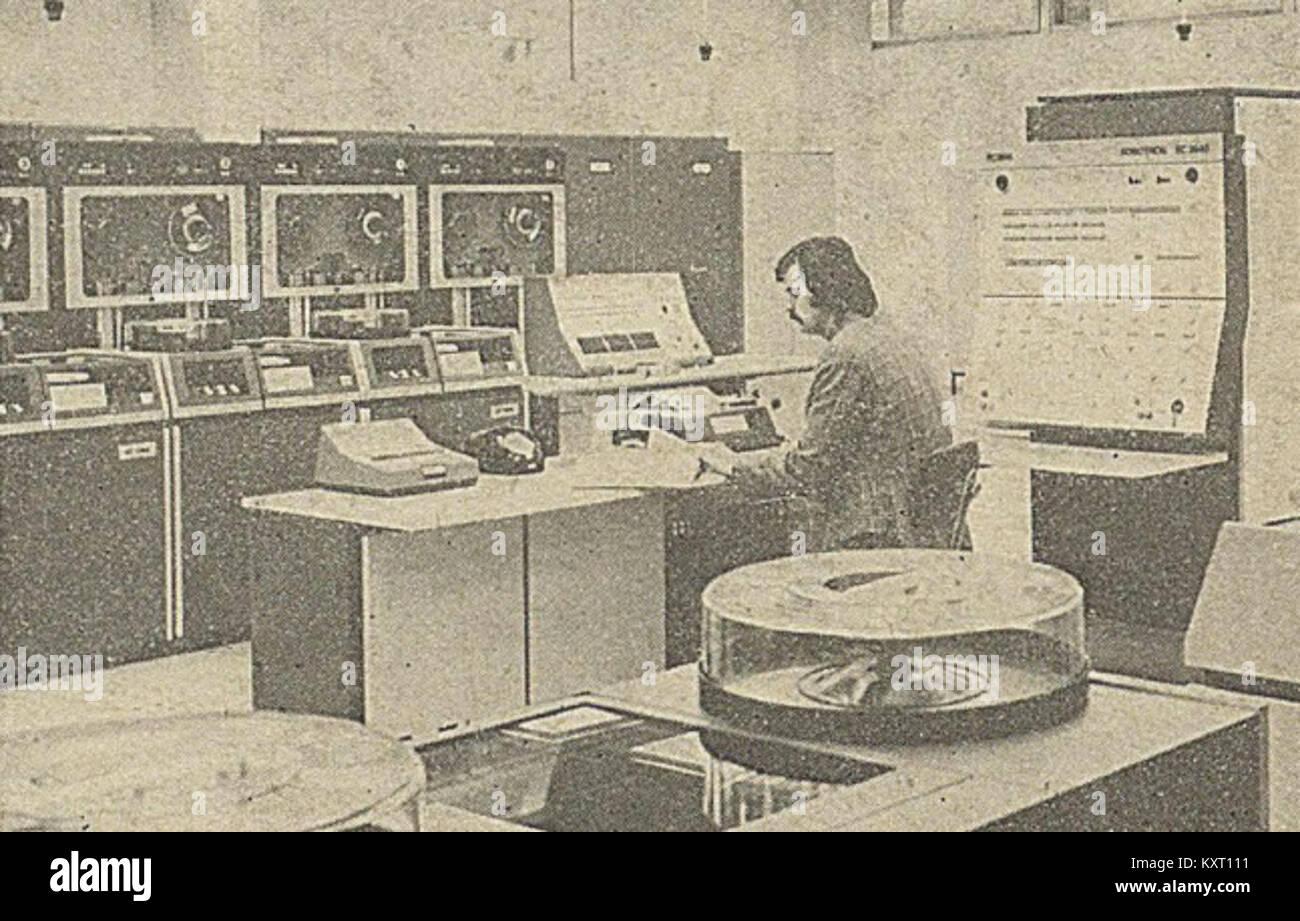 Mainframe computer 1970s hi-res stock photography and images - Alamy