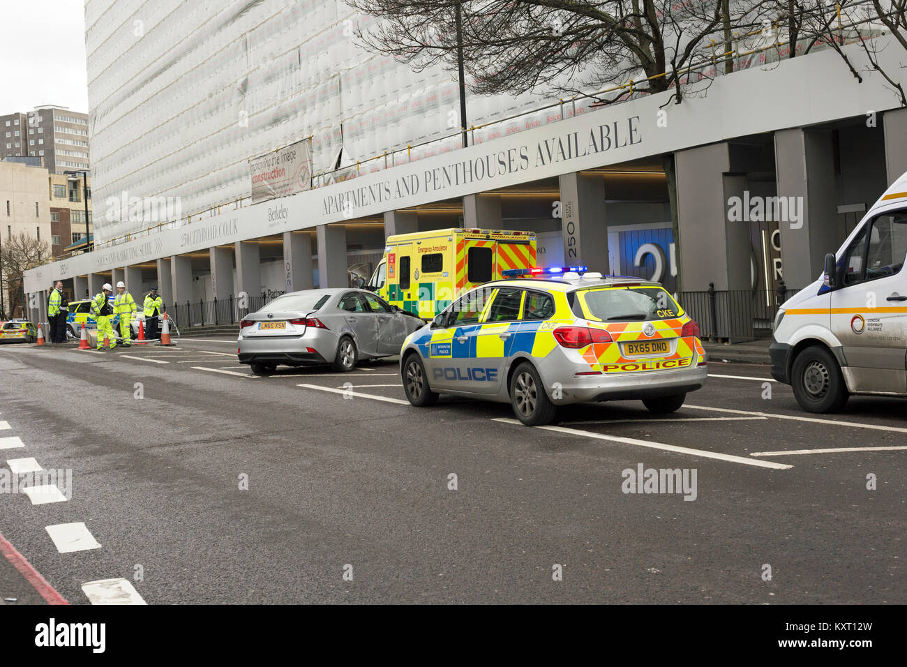 Crime scene markings hi-res stock photography and images - Alamy