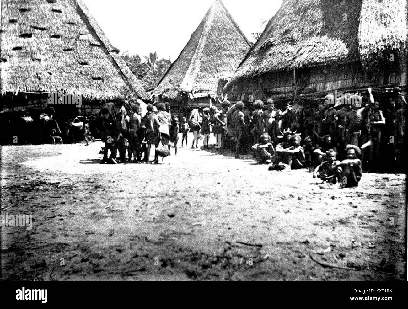 Indigenous people of new guinea Black and White Stock Photos & Images ...