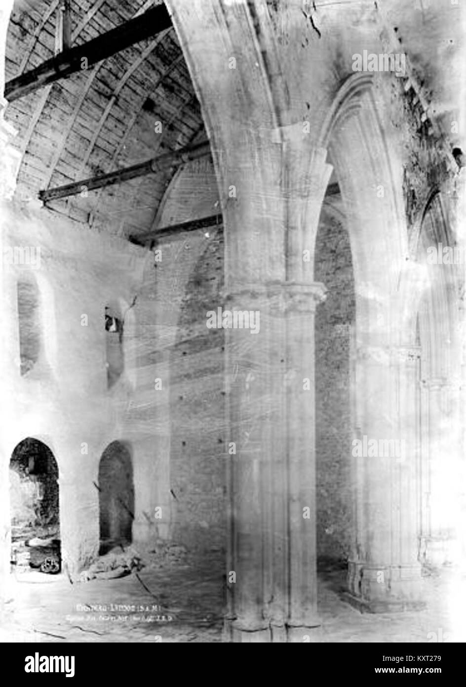 Side aisle in christian Black and White Stock Photos & Images - Alamy