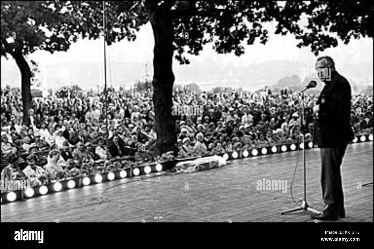 1950s music conductor Black and White Stock Photos & Images - Alamy