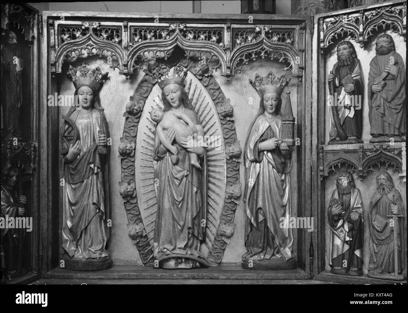 Church apse exterior in Black and White Stock Photos & Images - Alamy