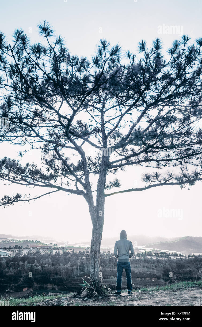 Alone men hi-res stock photography and images - Alamy