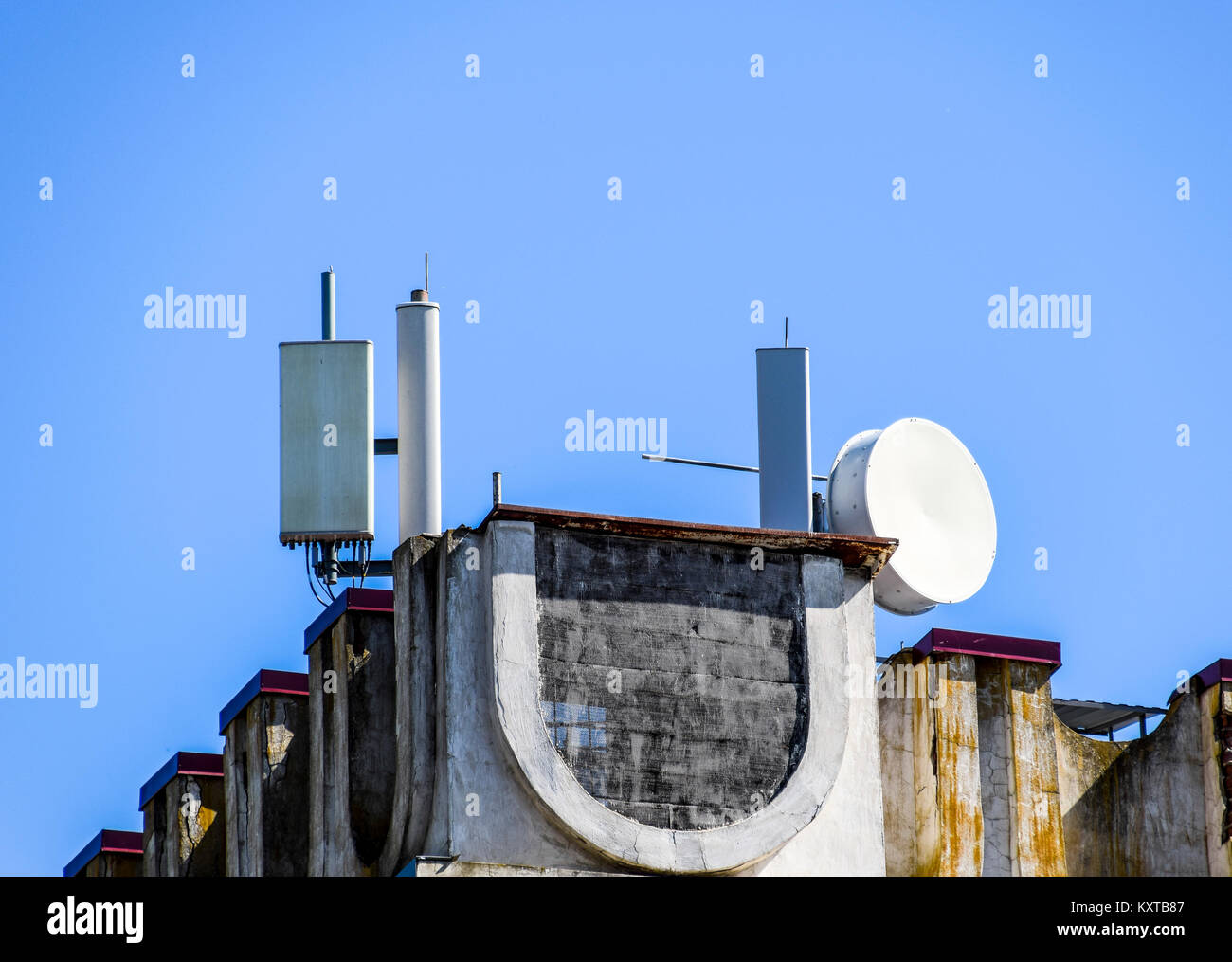 Radio building hi hi-res stock photography and images - Alamy