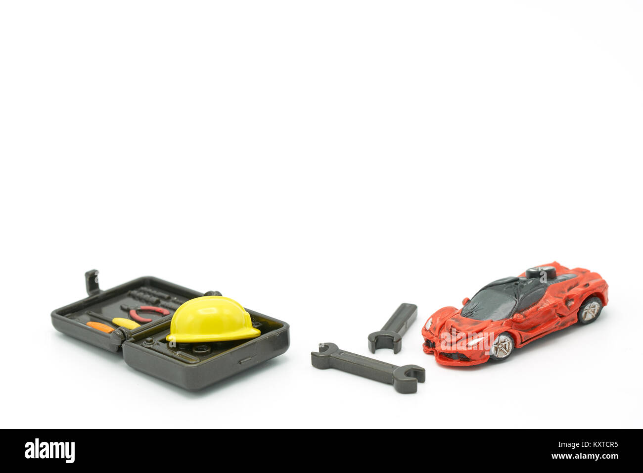 Car crash Models and Equipment Models There are yellow construction ...
