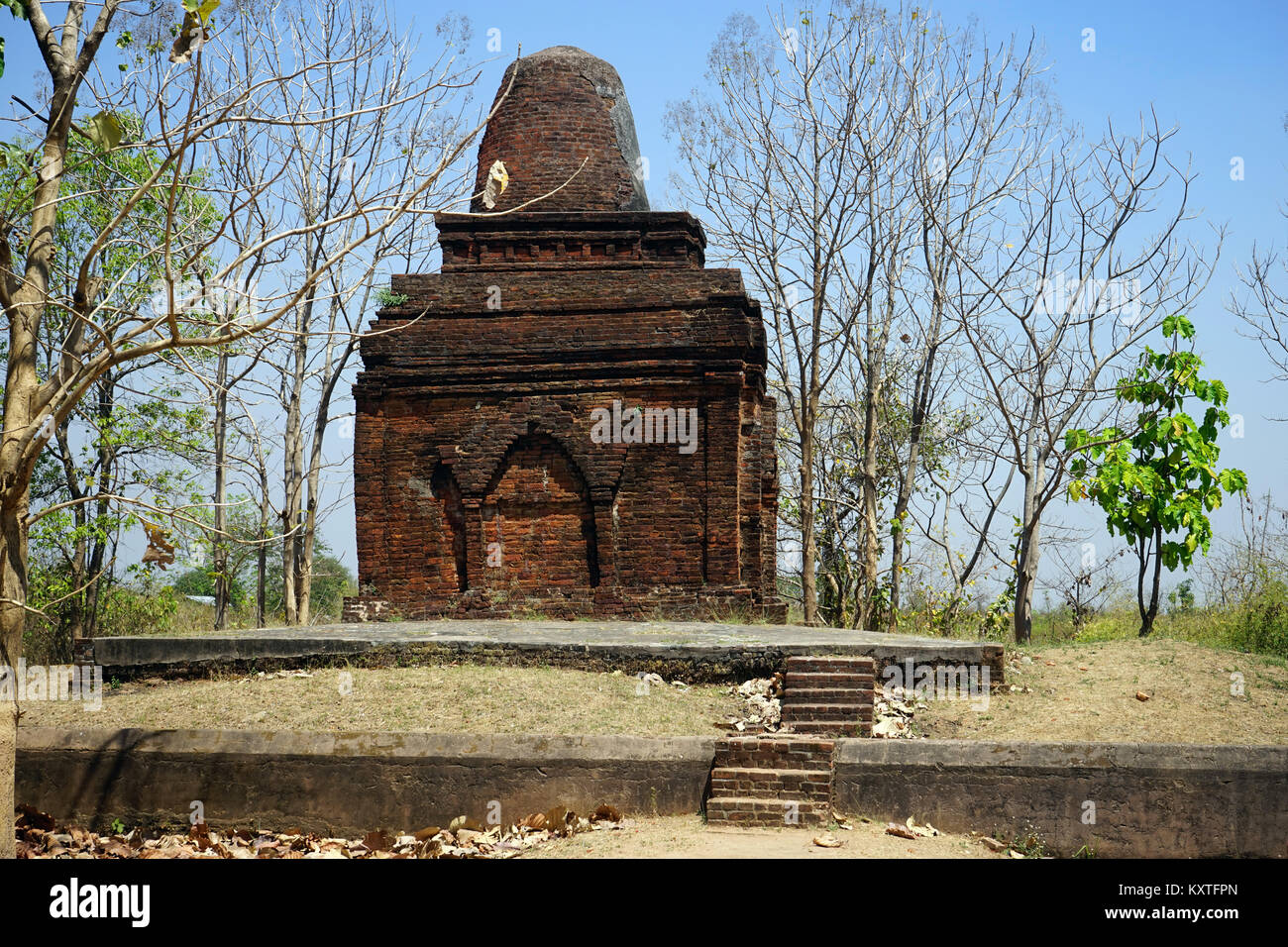 Pyu, MYANMAR - CIRCA APRIL 2017 Ruins of temple Stock Photo - Alamy