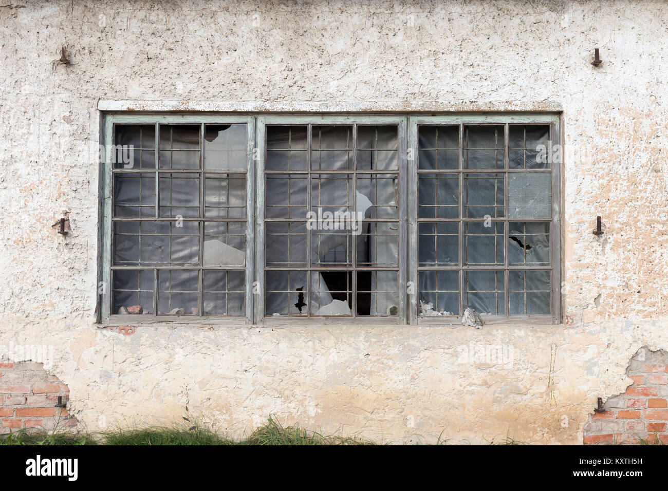 Old window in historic building Stock Photo - Alamy