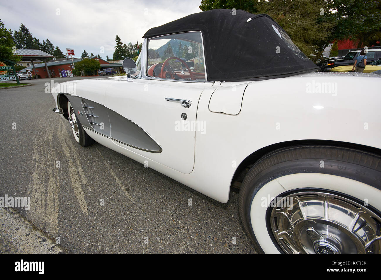 1960 chevrolet corvette hi-res stock photography and images - Alamy